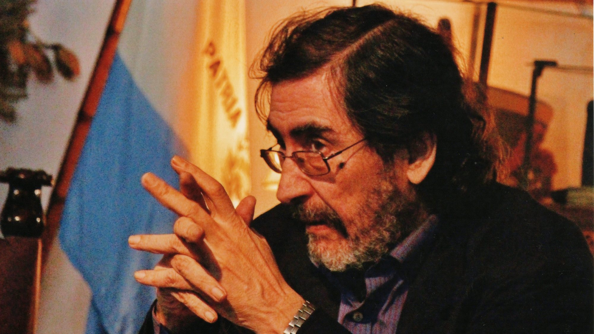 Luis Benítez: "Los gobiernos pasan y la cultura queda" - Caras y Caretas